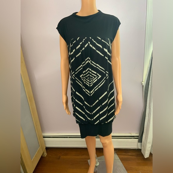 London Times | Dresses | Black And White Geometric Dress | Poshmark